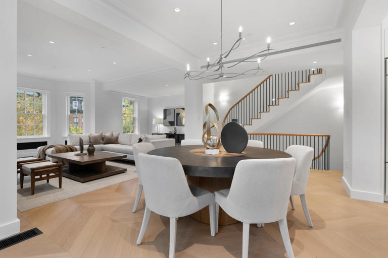 Interim Kroger CEO buys $11.5 million Boston home from former Celtics ...
