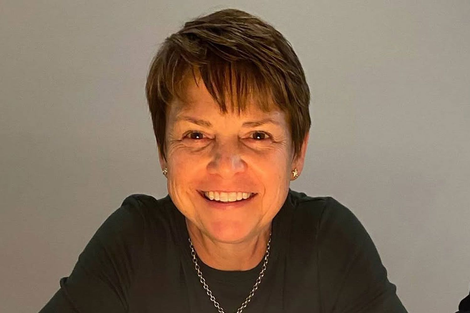 The Marvelous Mrs. Maisel actress Wenne Alton Davis dies after being hit by a car while crossing ...