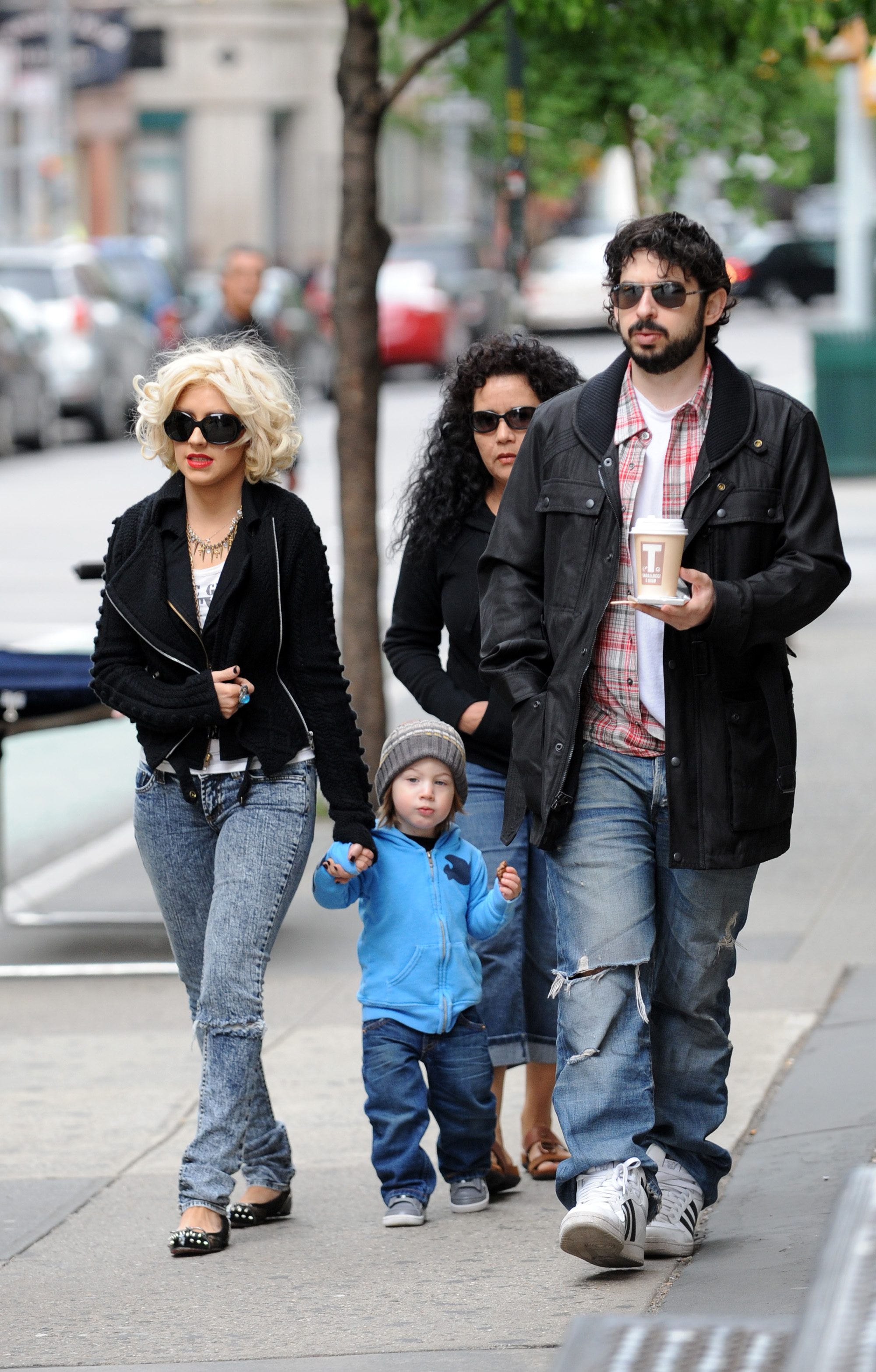 The most expensive celebrity baby photos of all time: Knox and Vivienne ...