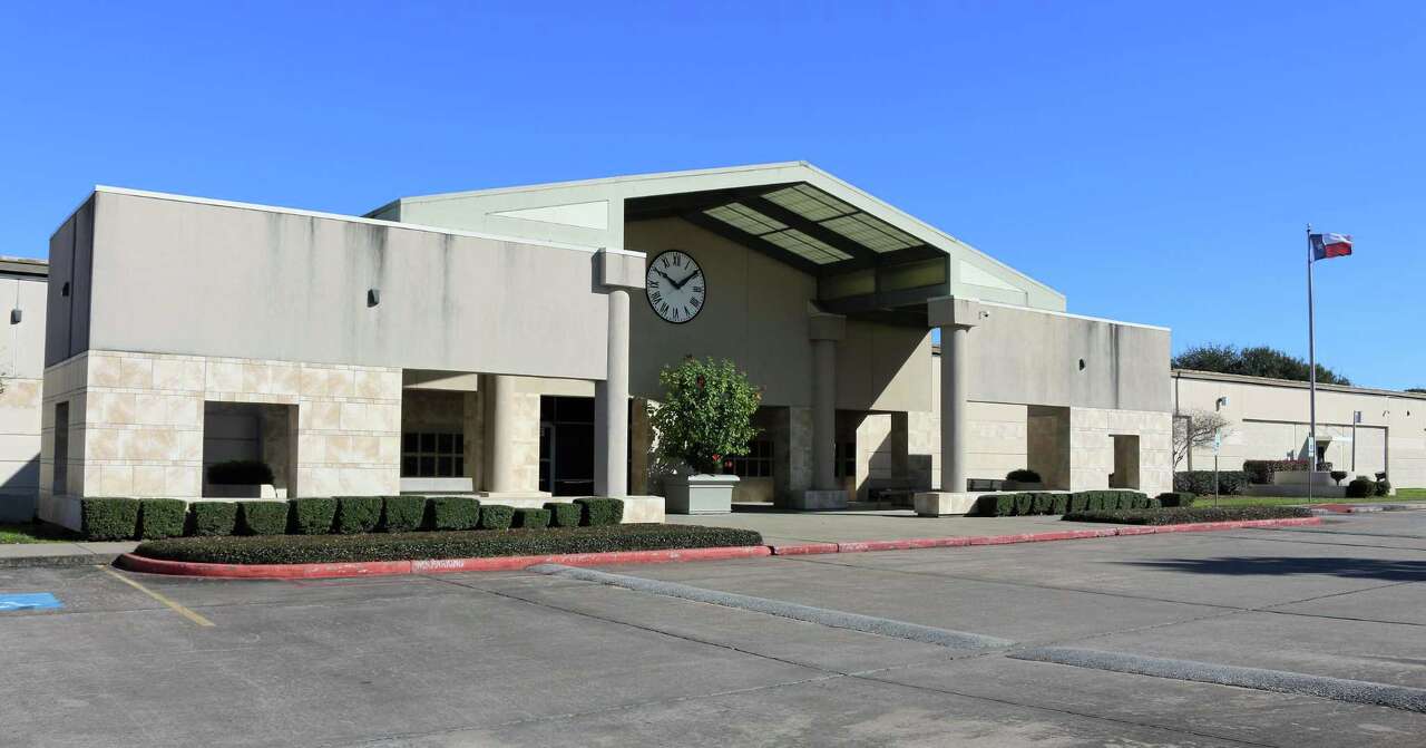 Text messages reveal student's plan for mass shooting at Pasadena ...