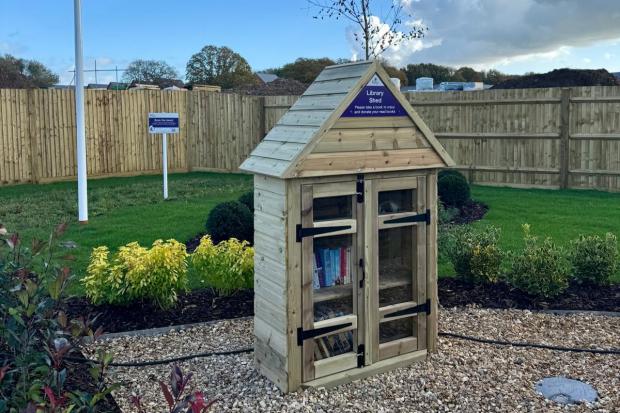 New outdoor library unveiled at Hampshire housing development