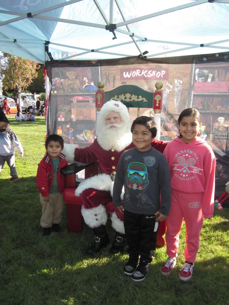 Northeast Valley gets in the holiday spirit