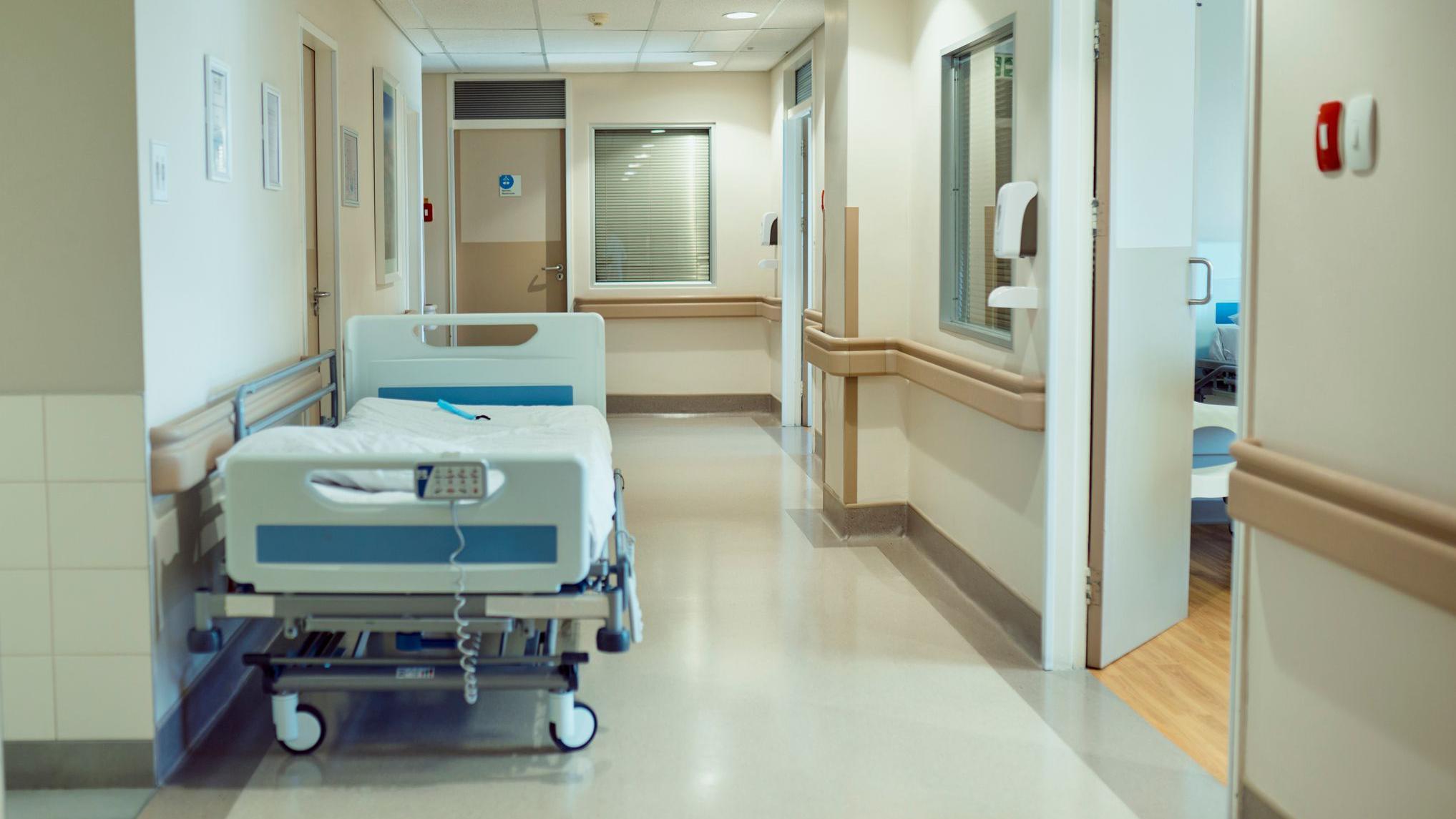 'Completely unacceptable' levels of corridor care in NI