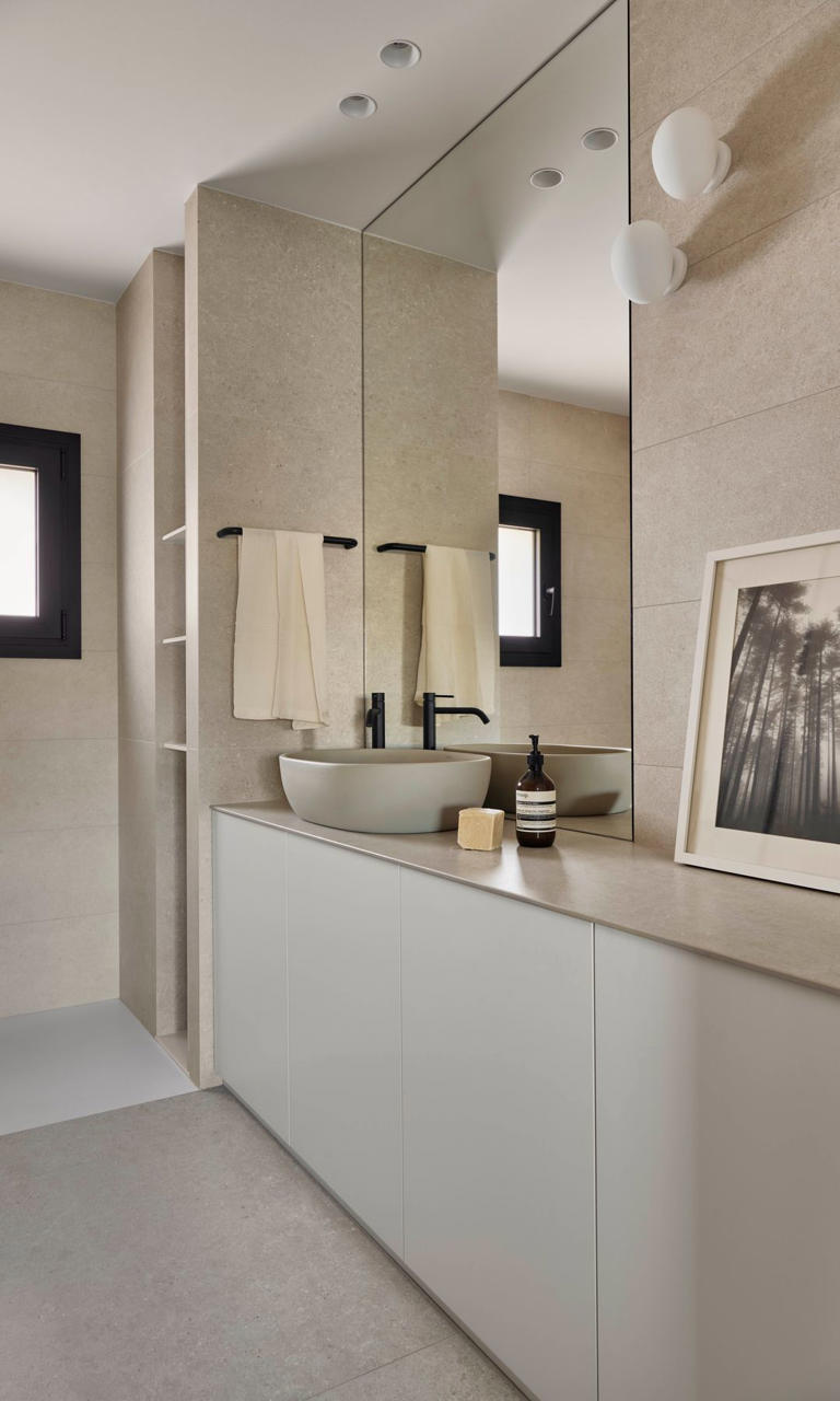 El lavabo que tu baño necesita: claves para elegir entre sobre encimera ...
