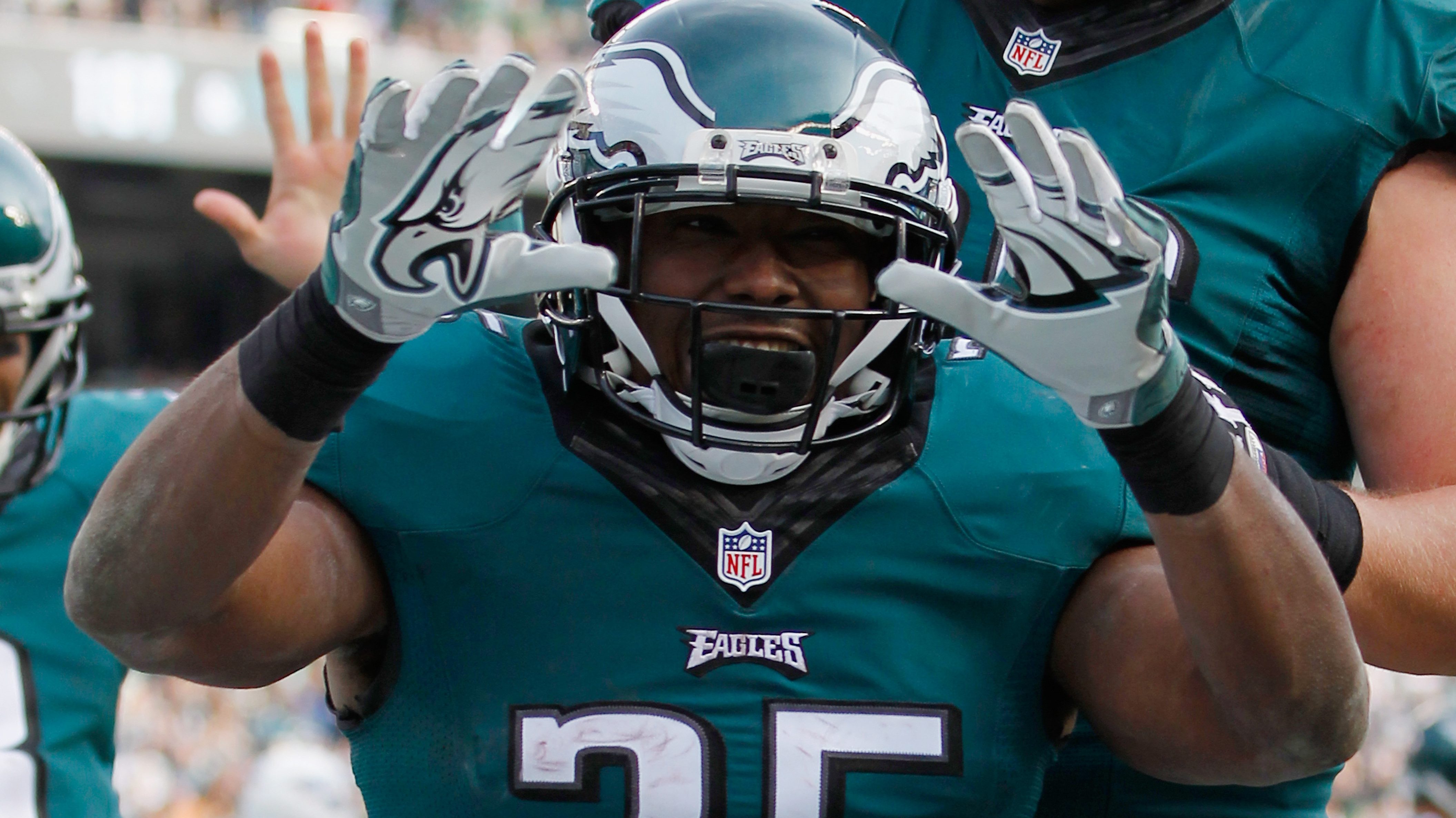 McCoy quips about leaving Eagles Hall of Fame if Patullo returns
