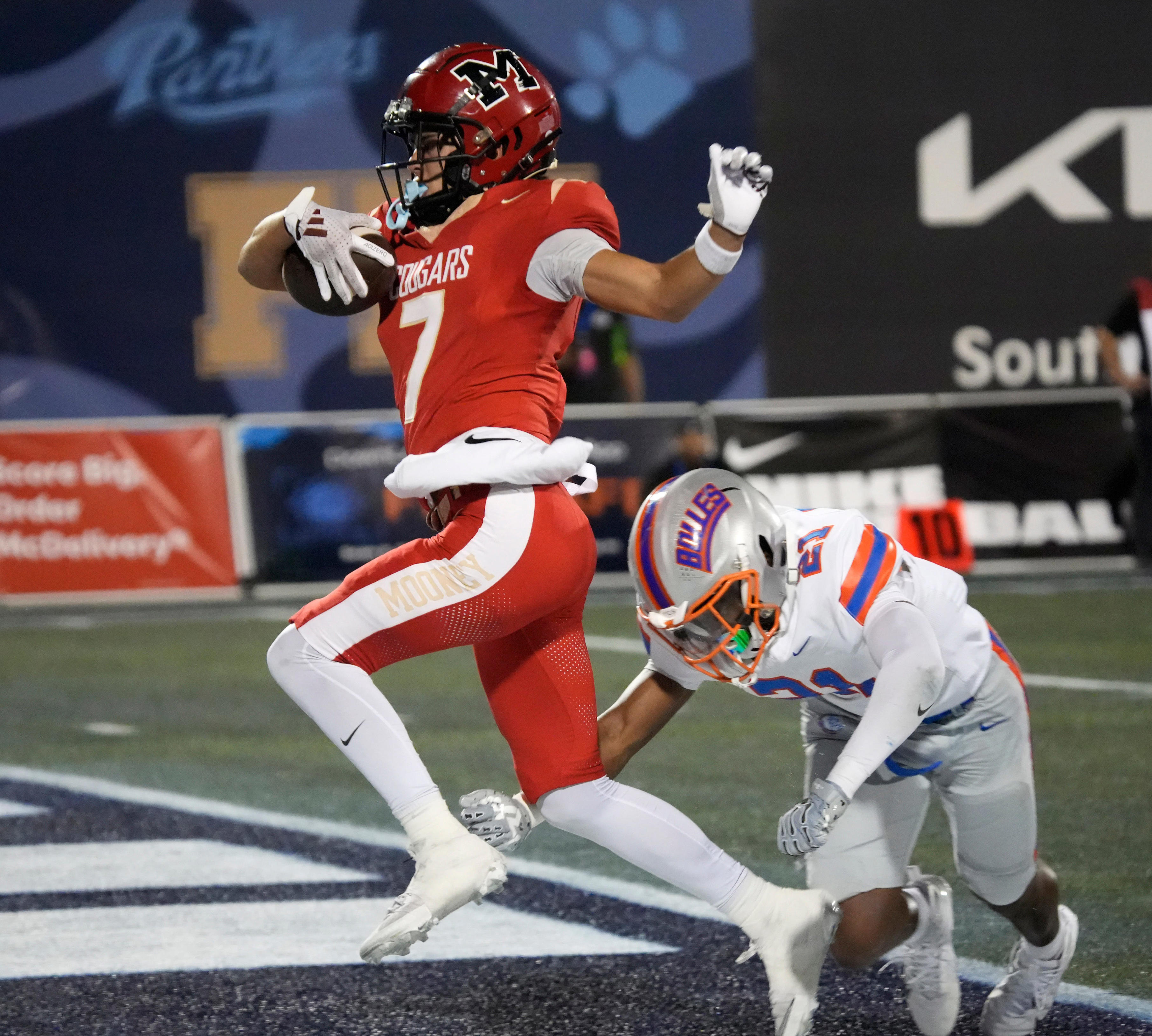 Cardinal Mooney races past Bolles in FHSAA football final