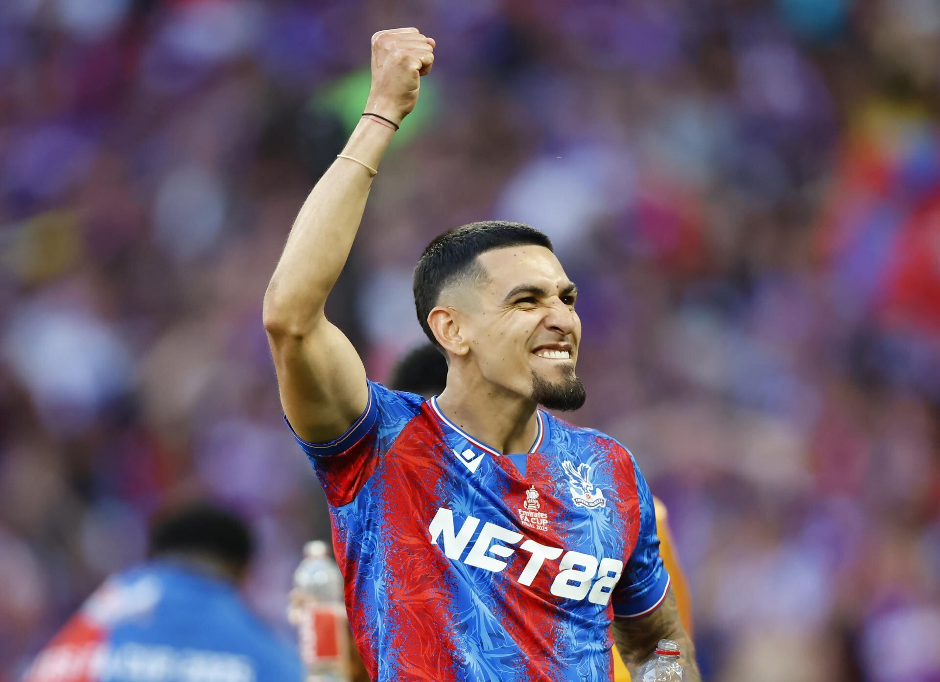 Preocupación en la selección de Colombia y Crystal Palace por Daniel Muñoz