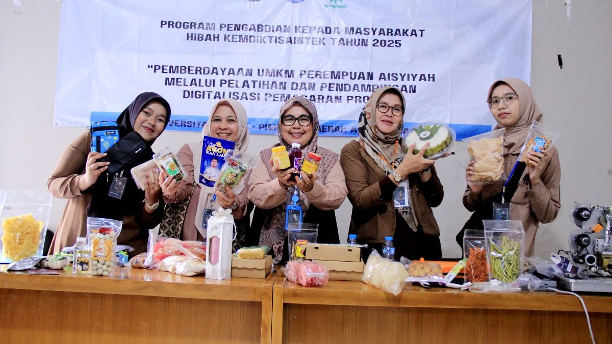 Tim pengabdian berdayakan UMKM perempuan Aisyiyah Garut via pelatihan ...