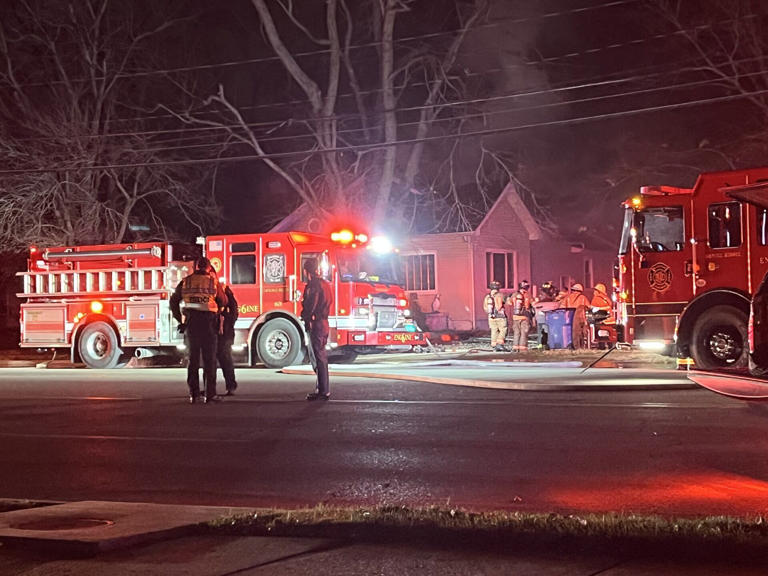 Evansville firefighter fell through floor at house fire, officials say