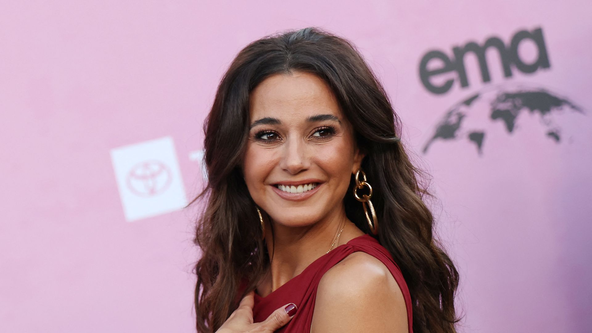 Emmanuelle Chriqui turns 50! See the Entourage star's stunning ...