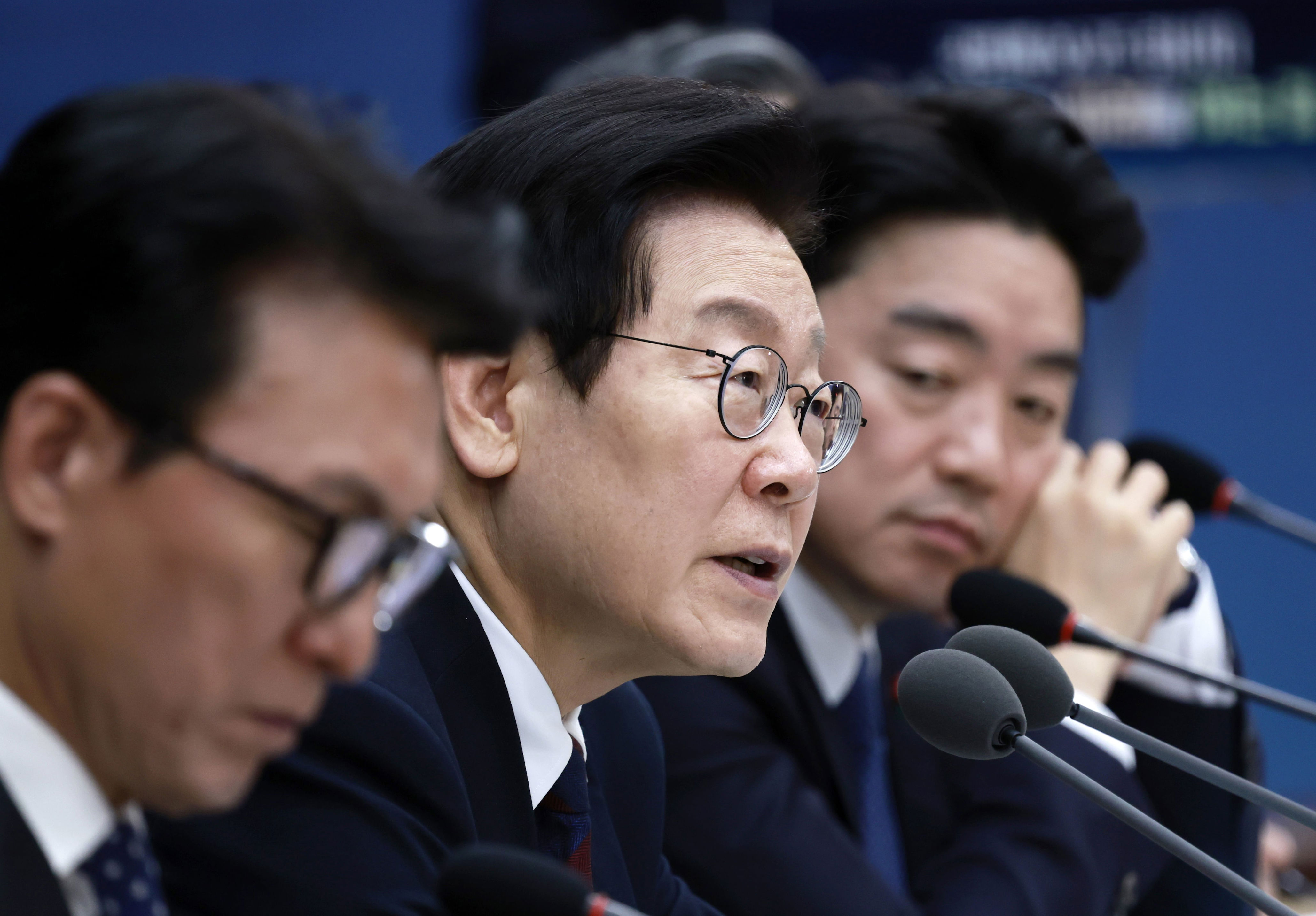 President Lee Jae-myung criticizes strict industrial accident rulings ...