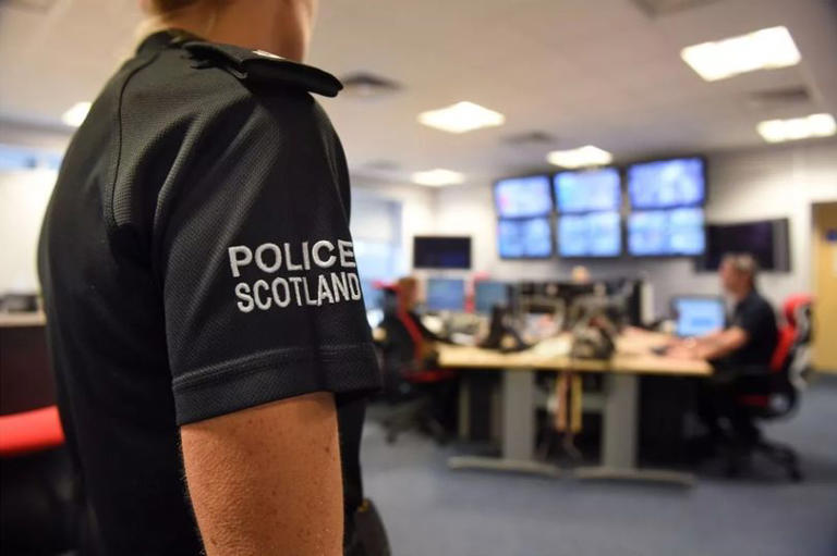 Police Scotland in 'critical incident' after Glasgow 999 call centre ...