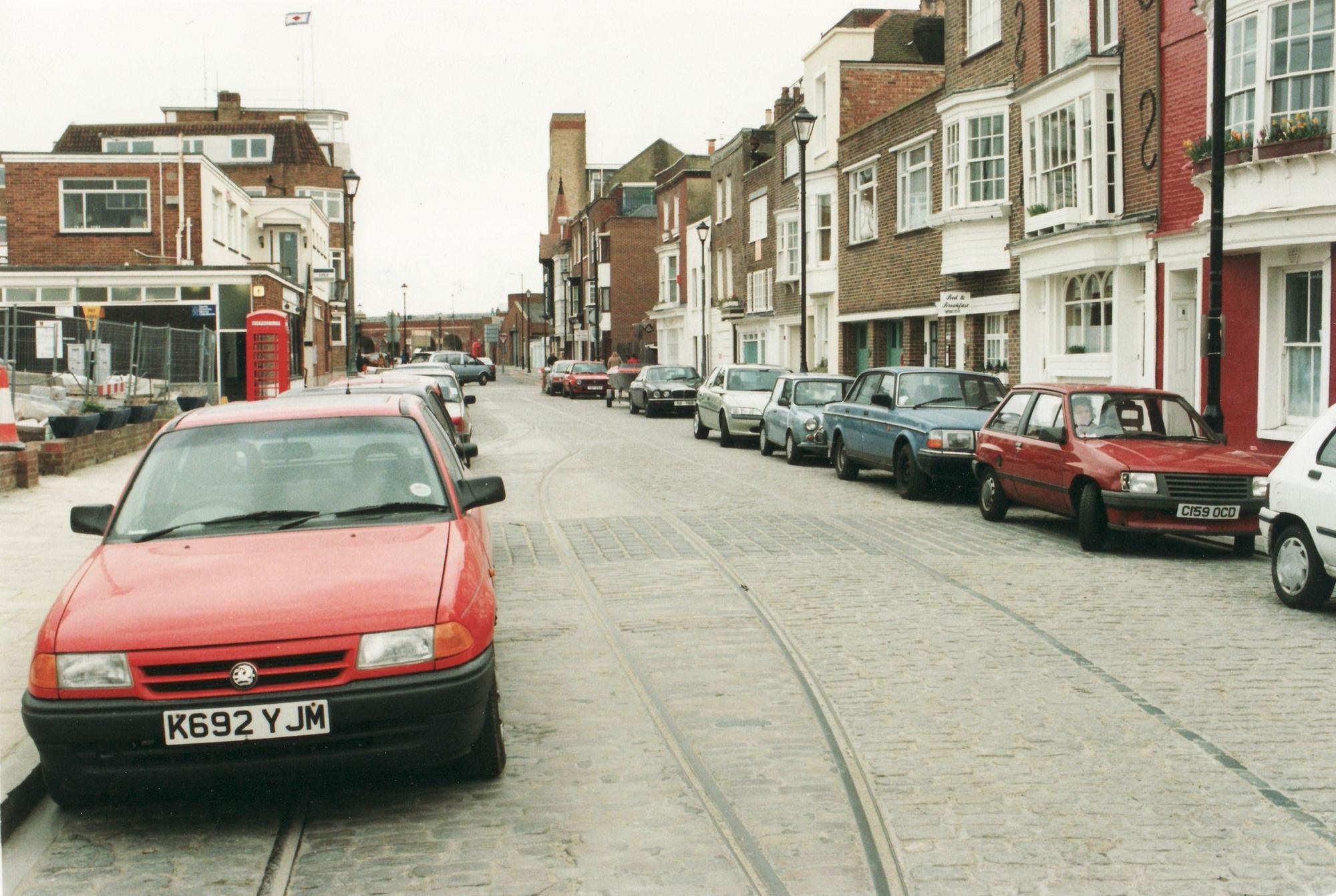 18 amazing retro photos showing Portsmouth life in '80s and '90s