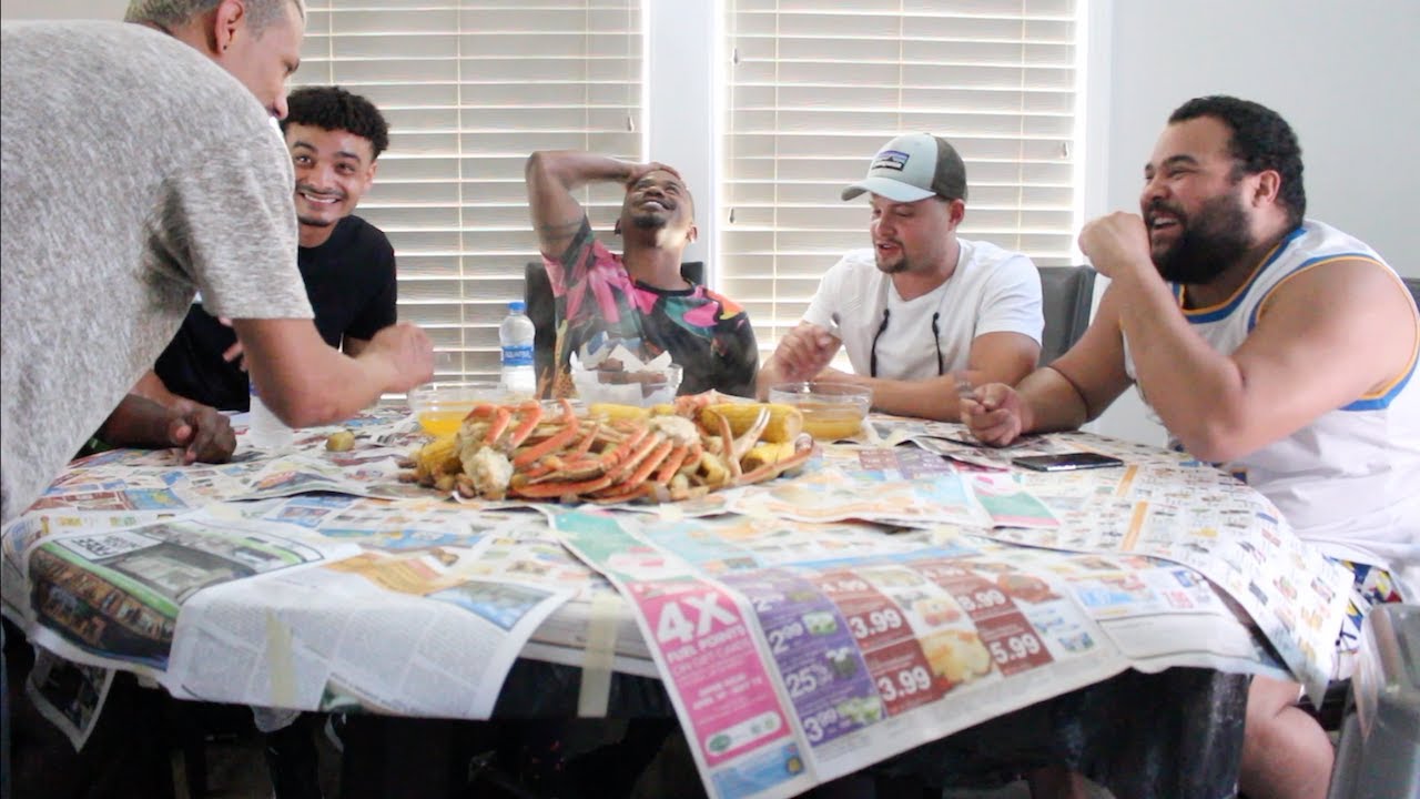 My first seafood crab boil mukbang with friends | Alonzo Lerone