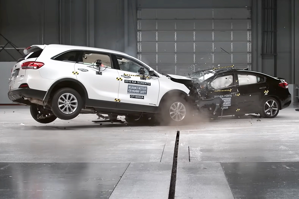 The crash test showdown: IIHS vs. Euro NCAP—and why their safety ...