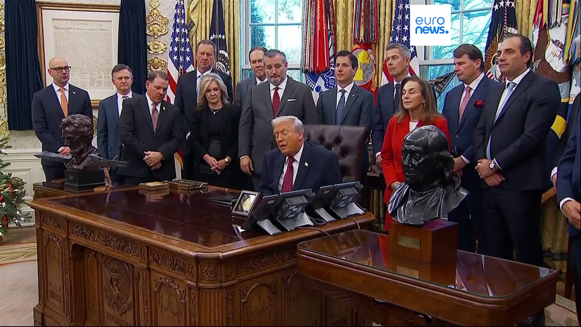 Ντόναλντ Τραμπ: «Σκληρές κουβέντες» στη συνομιλία με Μακρόν, Στάρμερ ...