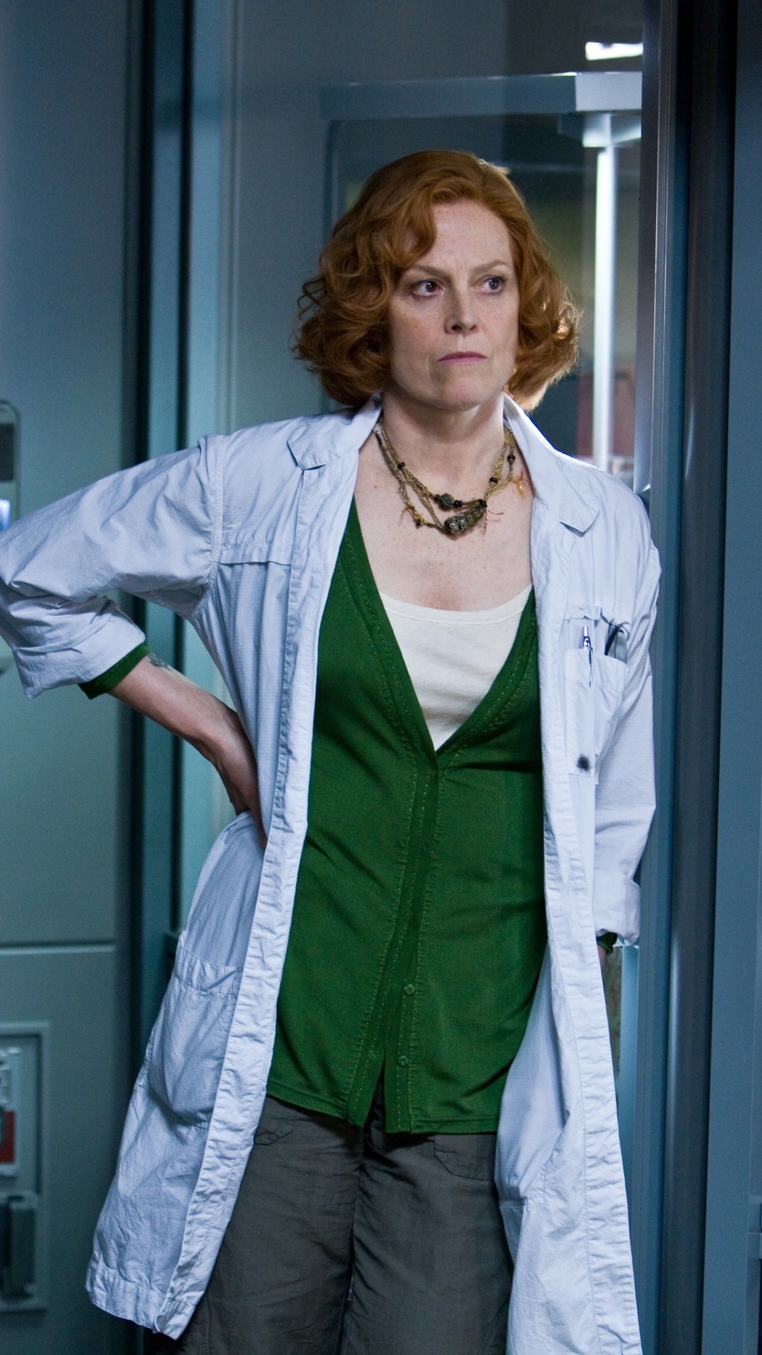 Sigourney Weaver reveals the real emotion behind Kiri in Avatar: Fire ...
