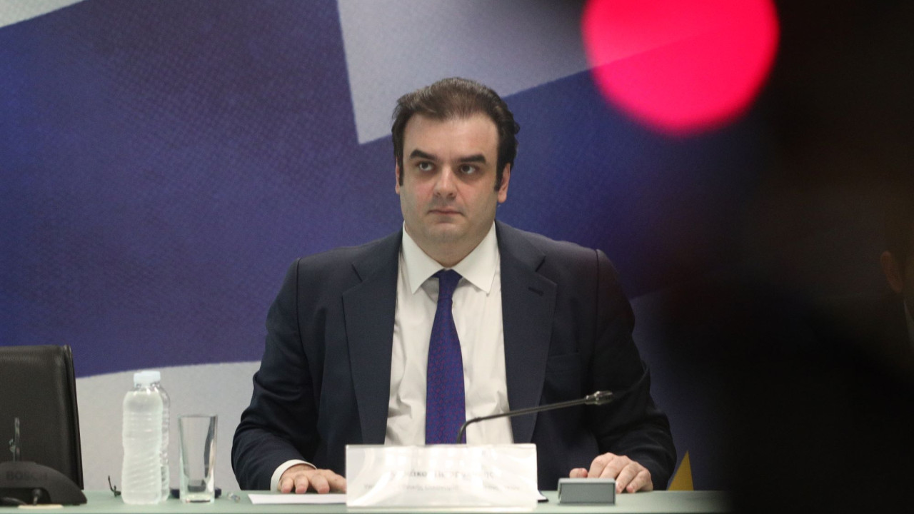 Πιερρακάκης εναντίον Φαν Πέτεγκεμ - Σήμερα η κρίσιμη ψηφοφορία για την ...