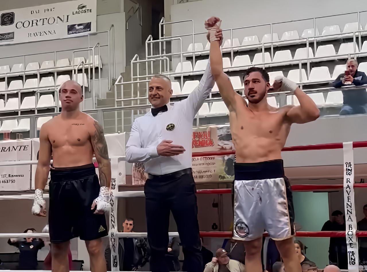 Boxe. Serata di pugilato per grandi e piccini. In 500 al PalaCosta