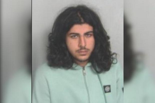 Police hunt wanted man who has links to three Essex towns