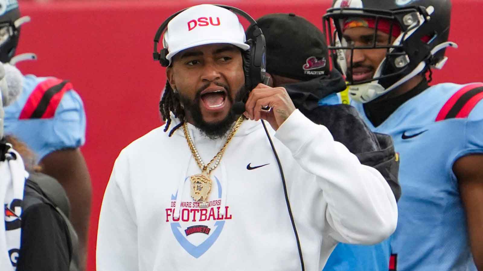 DeSean Jackson inks contract extension with Delaware State