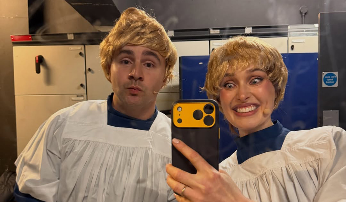 Watch: Roz Purcell and Carl Mullan perform surprise song at 2FM party