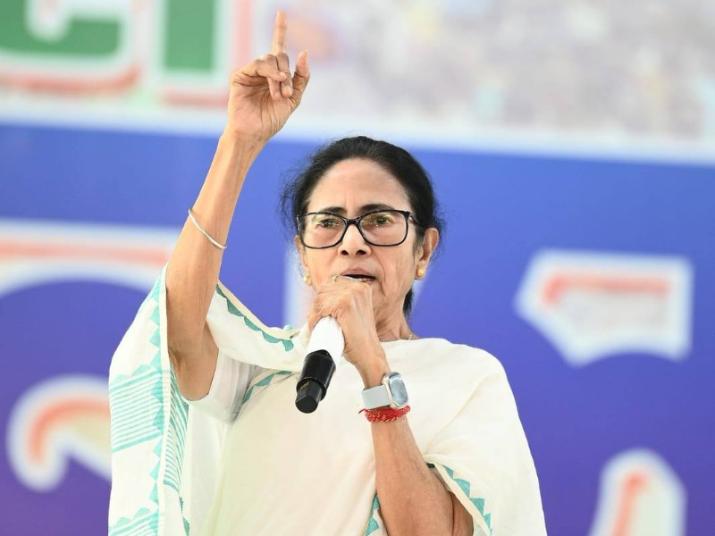 Mamata warns Bengal voters: 'Stay away from BSF posts' as SIR row ...