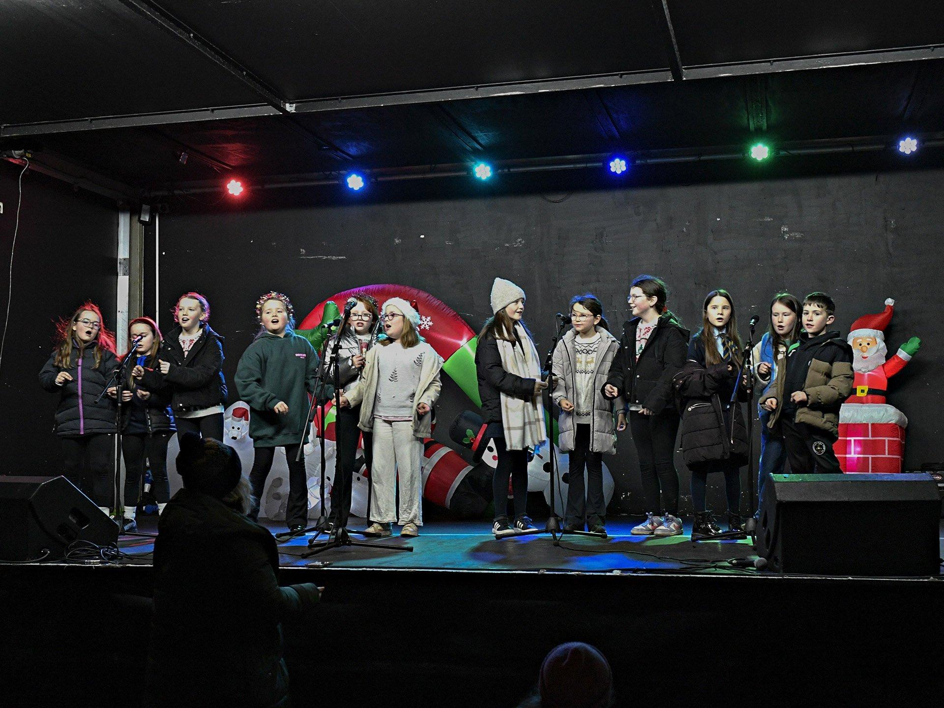 15 great pictures from the Glen Winter Wonderland at Doire Colmcille GAC