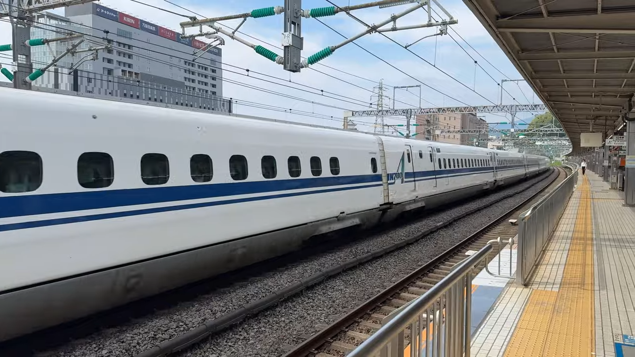 Why the Tokaido Shinkansen never stops moving
