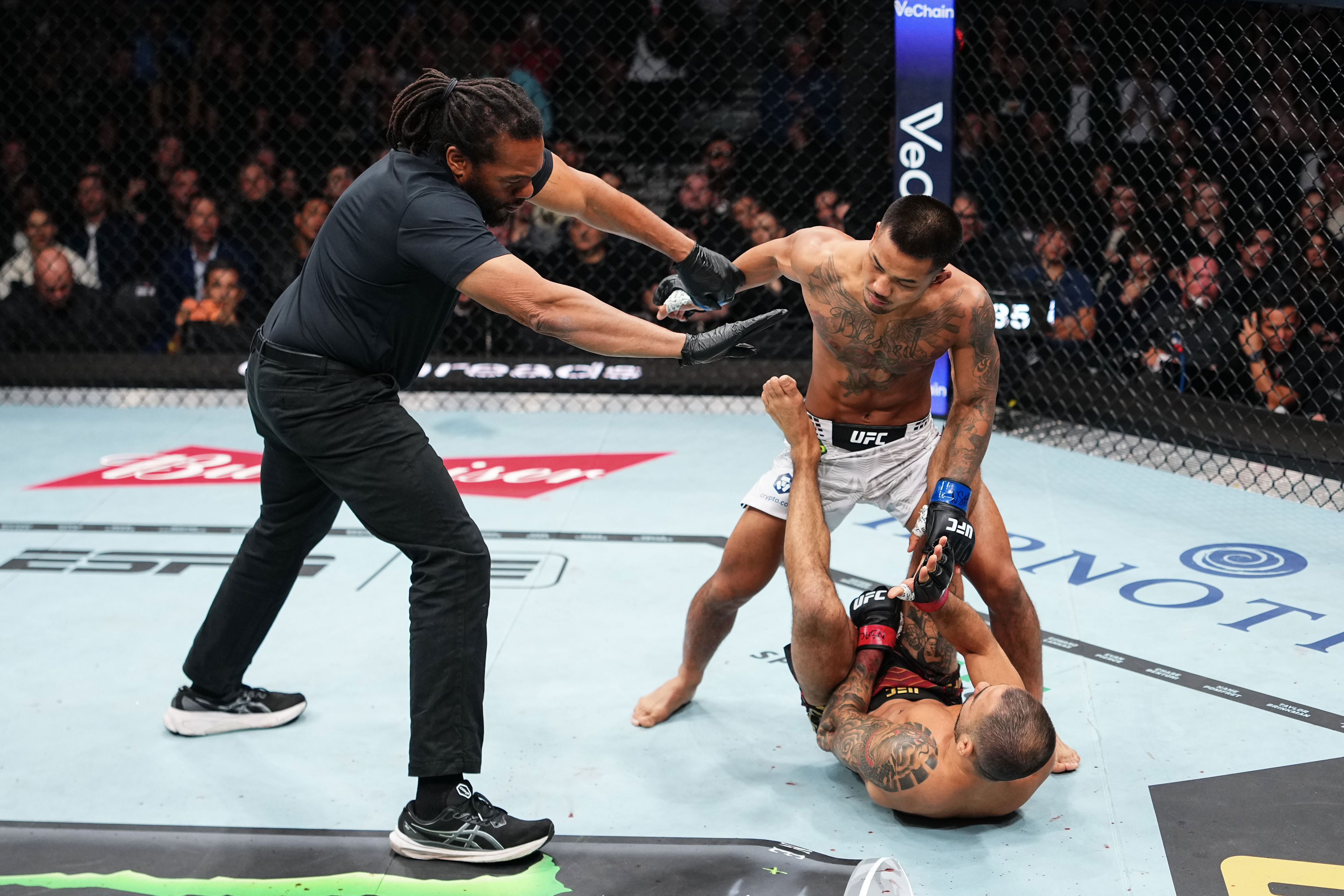 Manel Kape reacts to Joshua Van title win at UFC 323: 'He didn't beat ...