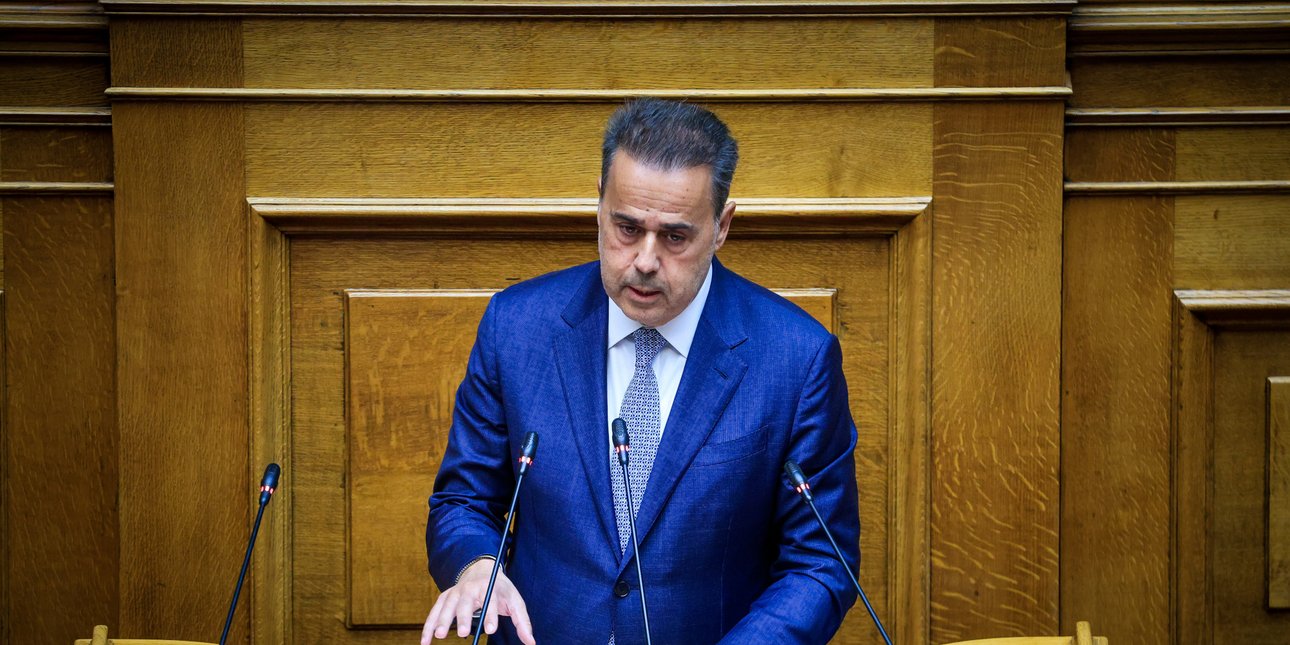 Βουλή: Ψηφίστηκε το νομοσχέδιο για τις ΑΠΕ - Παπασταύρου: Προχωράμε ...