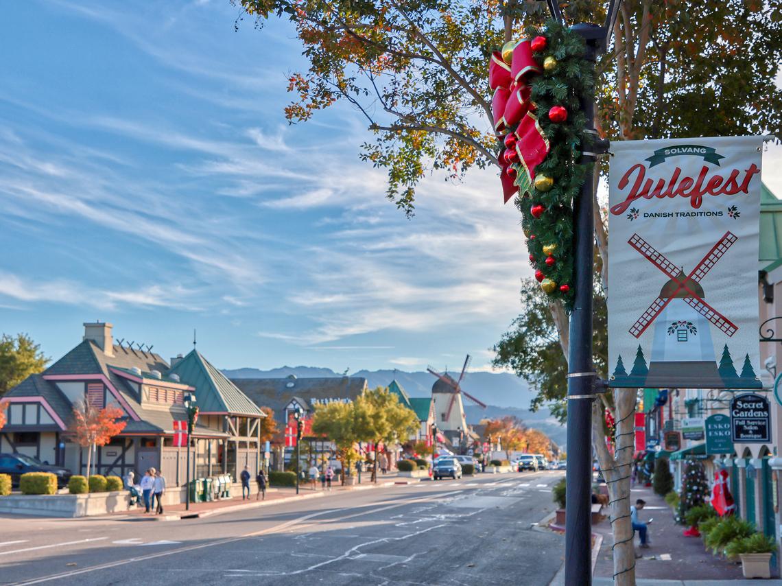 Best California town to visit for Christmas? Hint: It's on the Central ...