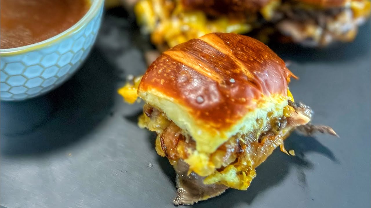 Flavor-packed roast beef sliders that will blow your mind