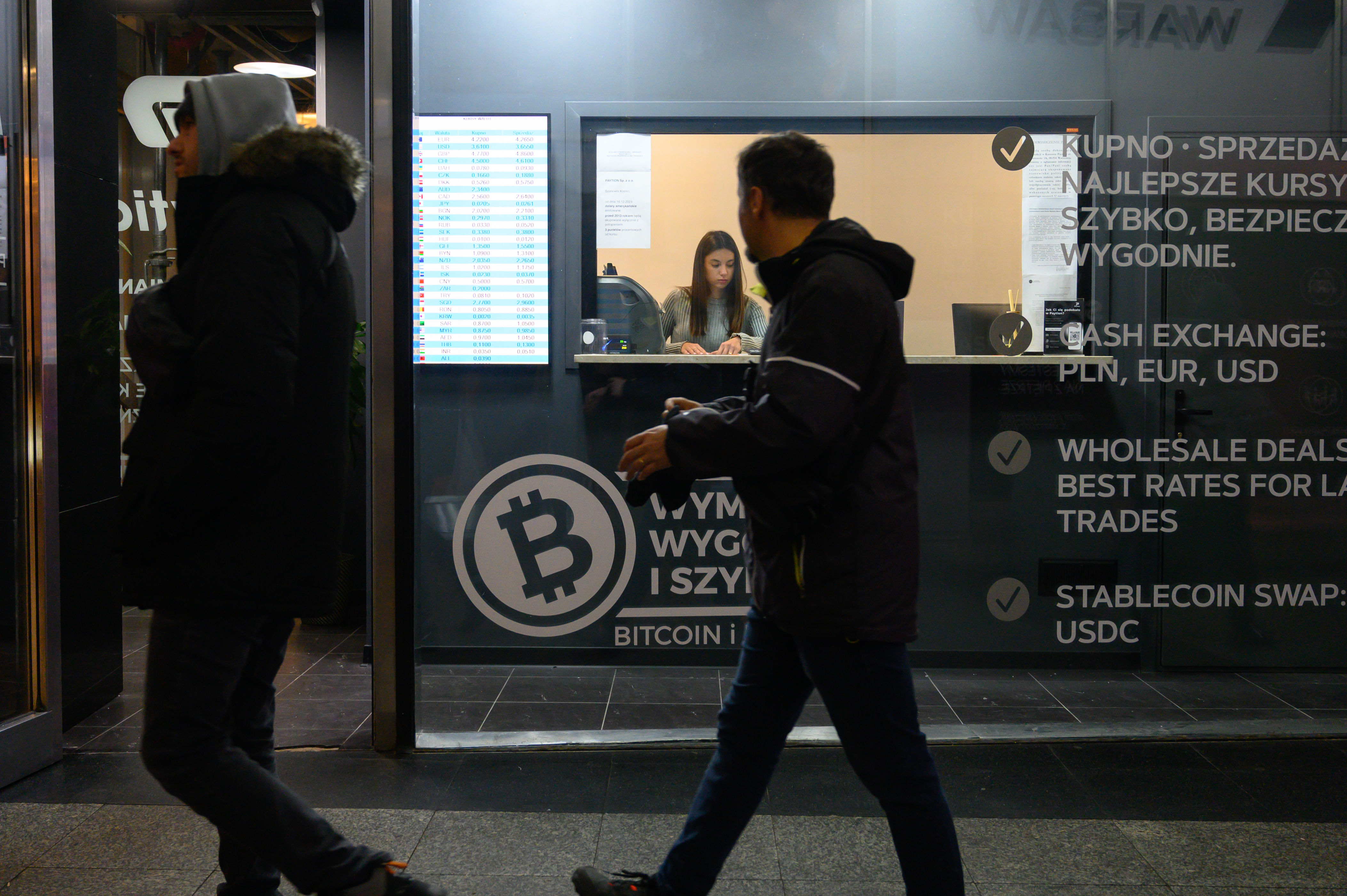 Bitcoin price slides lower despite Fed interest rate cut