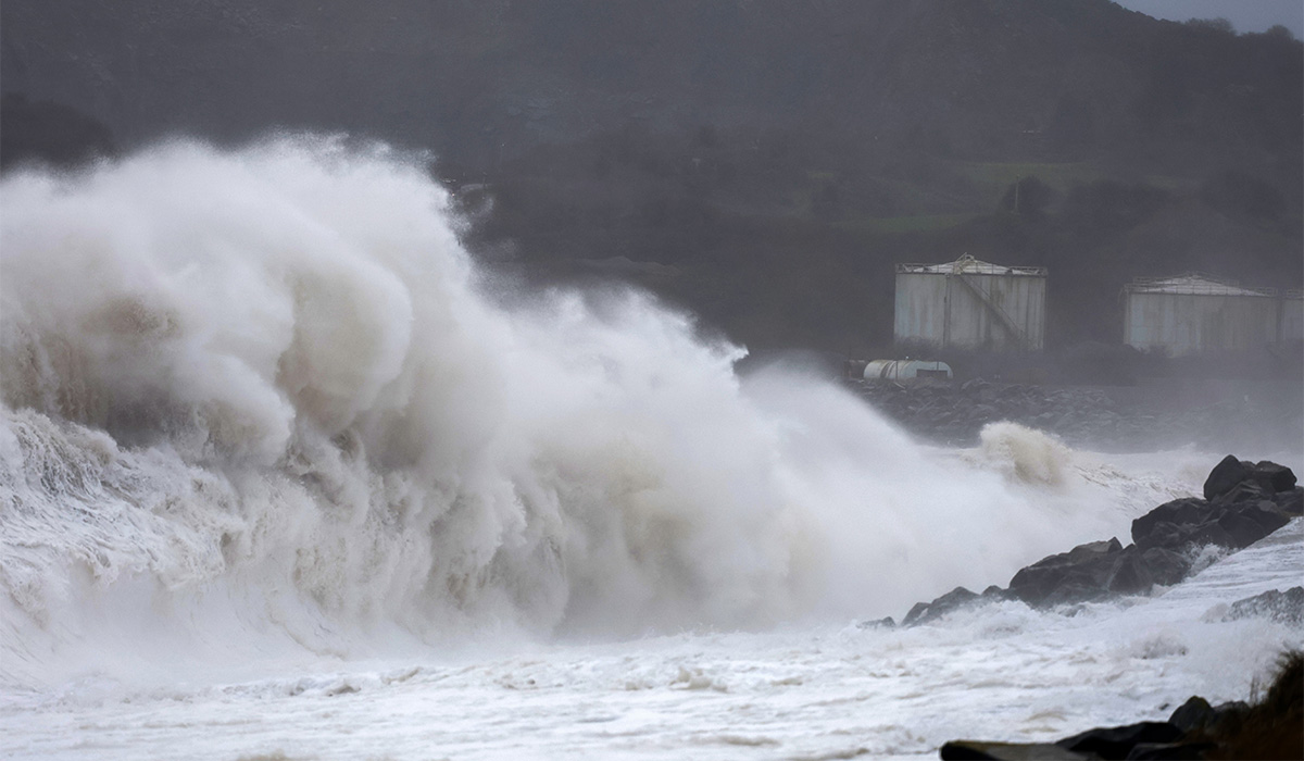 Exact time Storm Dave to hit Ireland as Met Eireann reveals Easter ...