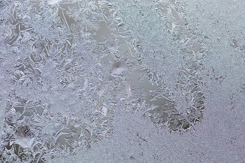 Drivers risk £400 charge after using trick to defrost icy windscreens