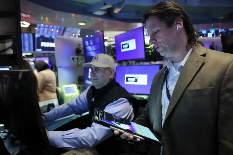 Powell didn’t surprise — but markets might: How retail traders are ...