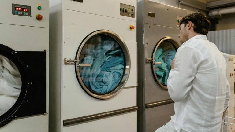 For longer-lasting clothes, use this wash cycle, say scientists