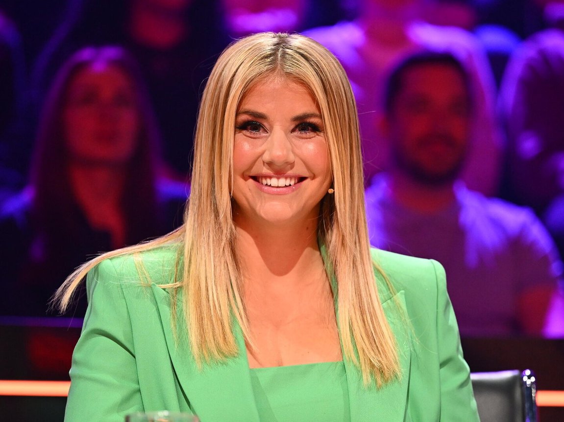 Beatrice Egli joins the guessing panel for "The Masked Singer" finale