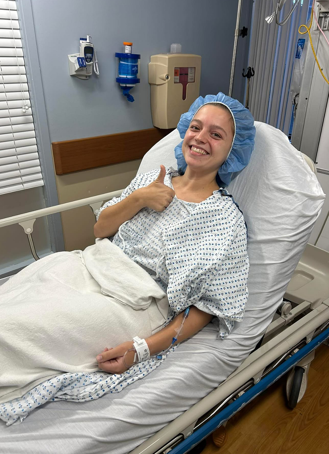 Class demonstration uncovers dangerously large kidney stone in medical ...