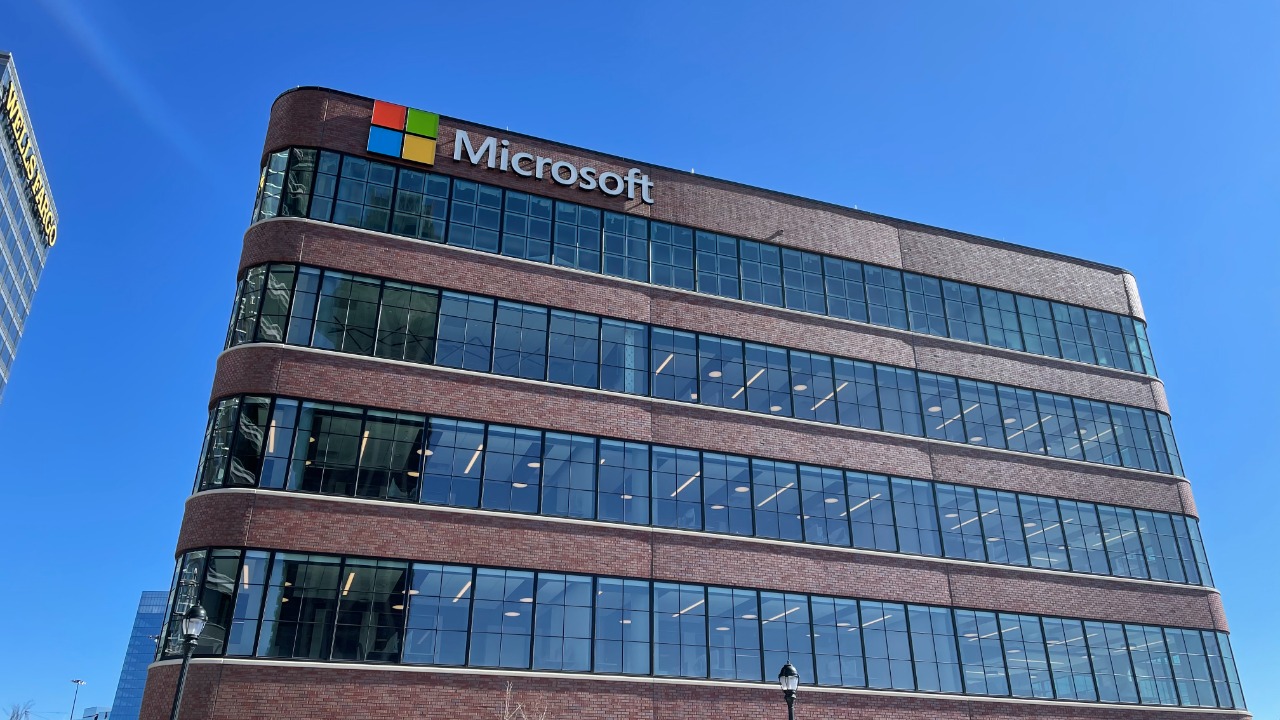 211,000 US job cuts hit a 20-year worst as Microsoft trims more