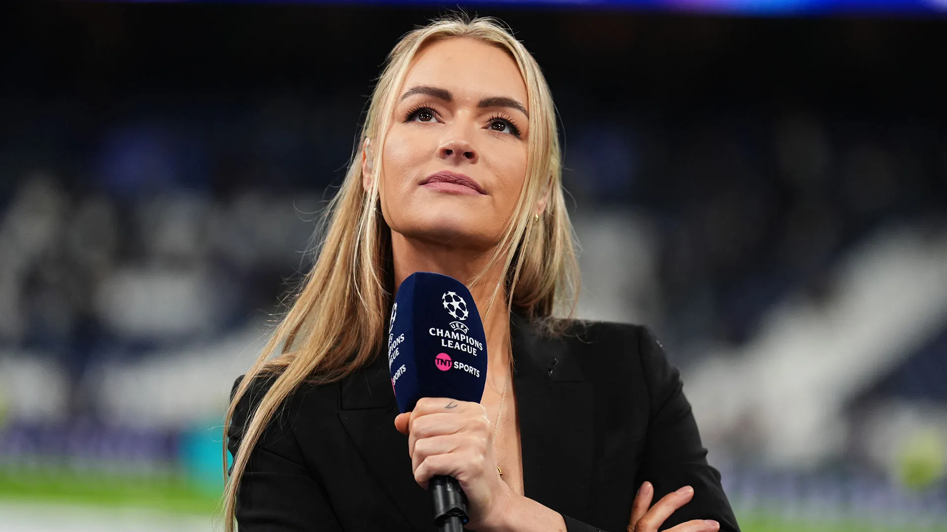 Laura Woods kehrt nach großem Schreck ins Fernsehen zurück: Bilder