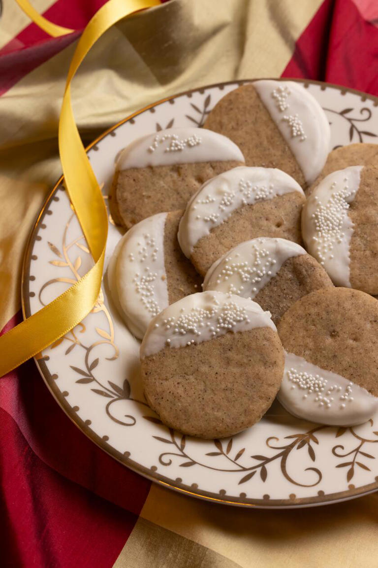 Meet the winning cookies from the 2025 LA Times Holiday Cookie Bake-Off