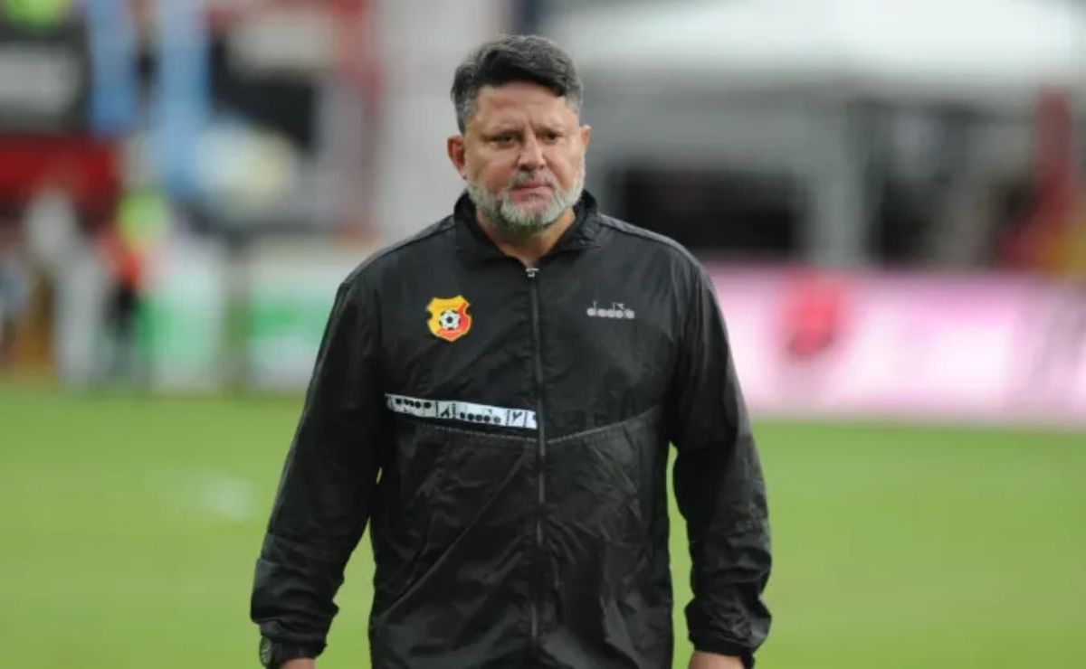 Jafet Soto lo quería como DT para Herediano, pero en su club le cerraron las puertas: “Se va a ...