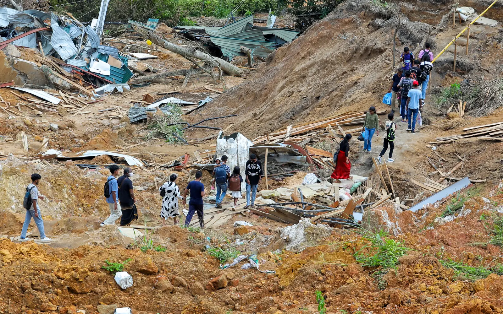 Sri Lanka targets 3 million tourists to aid cyclone recovery