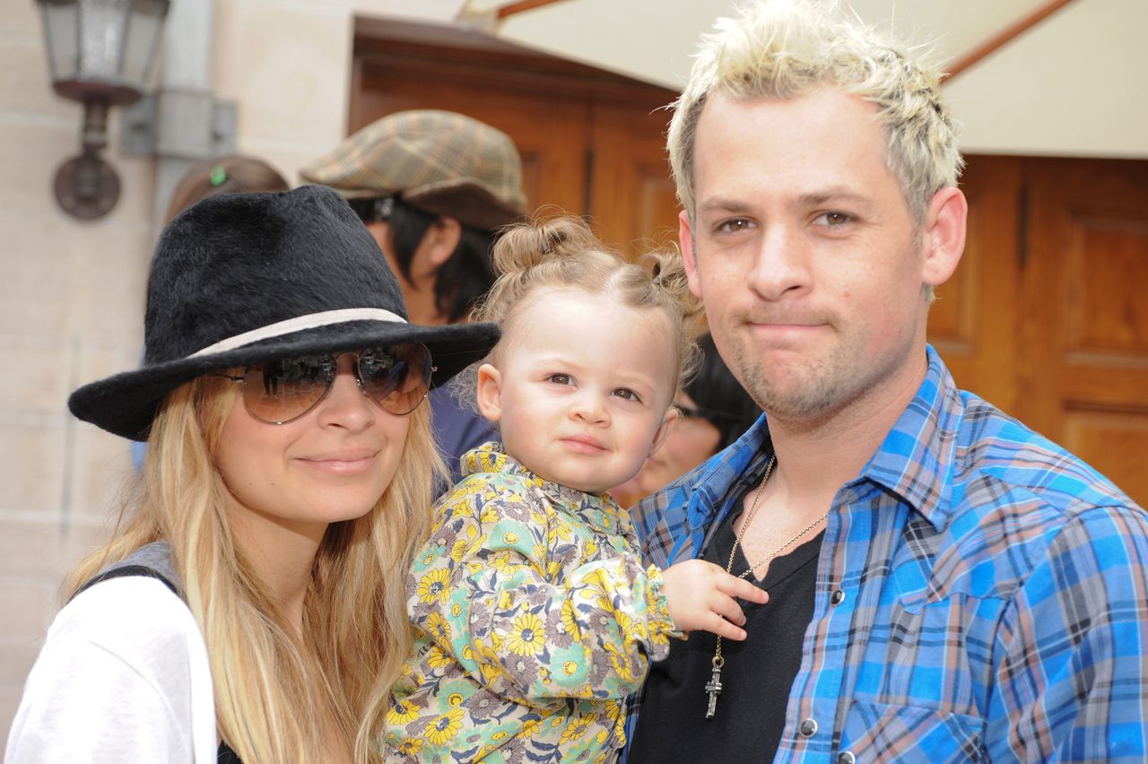 All about Nicole Richie's 2 kids, daughter Harlow Winter Kate and son ...