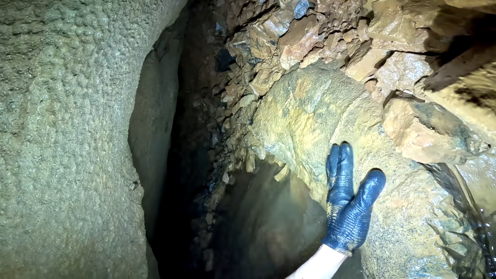 Alone underground - his blood froze when he heard that sound