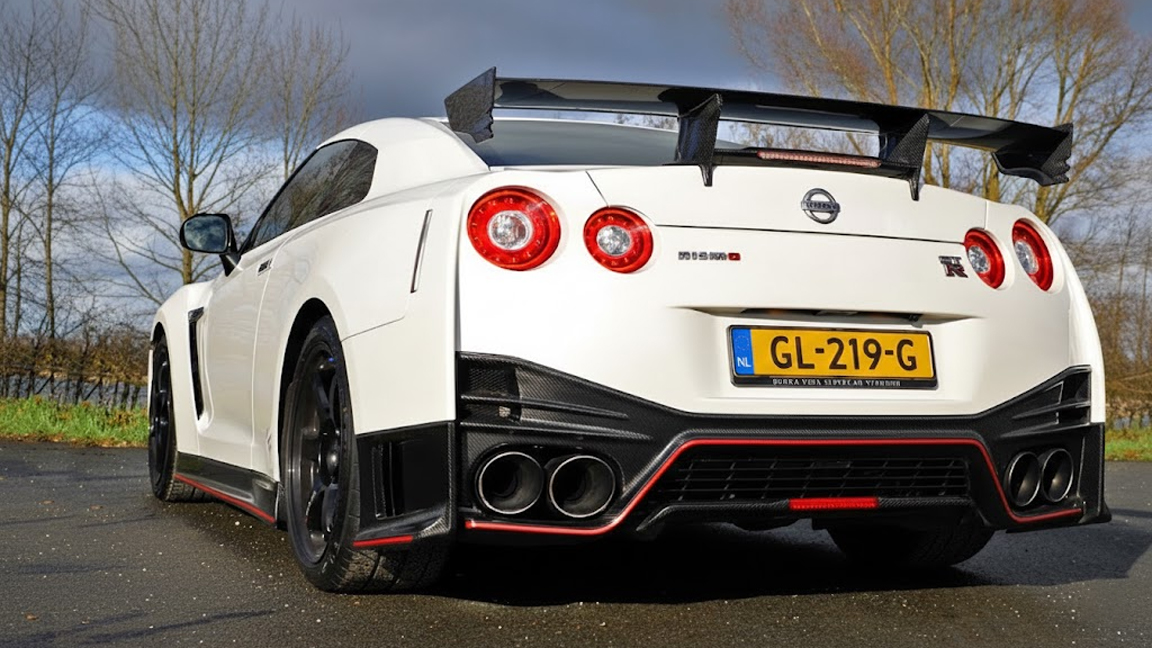 From 0 to 320 Nissan GTR NISMO full throttle
