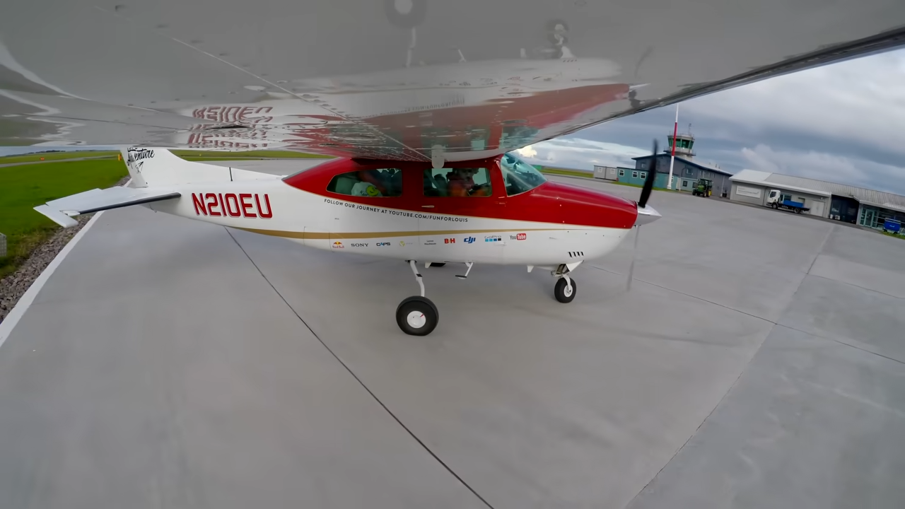 Watch how a small plane crossed the Atlantic to reach Scotland