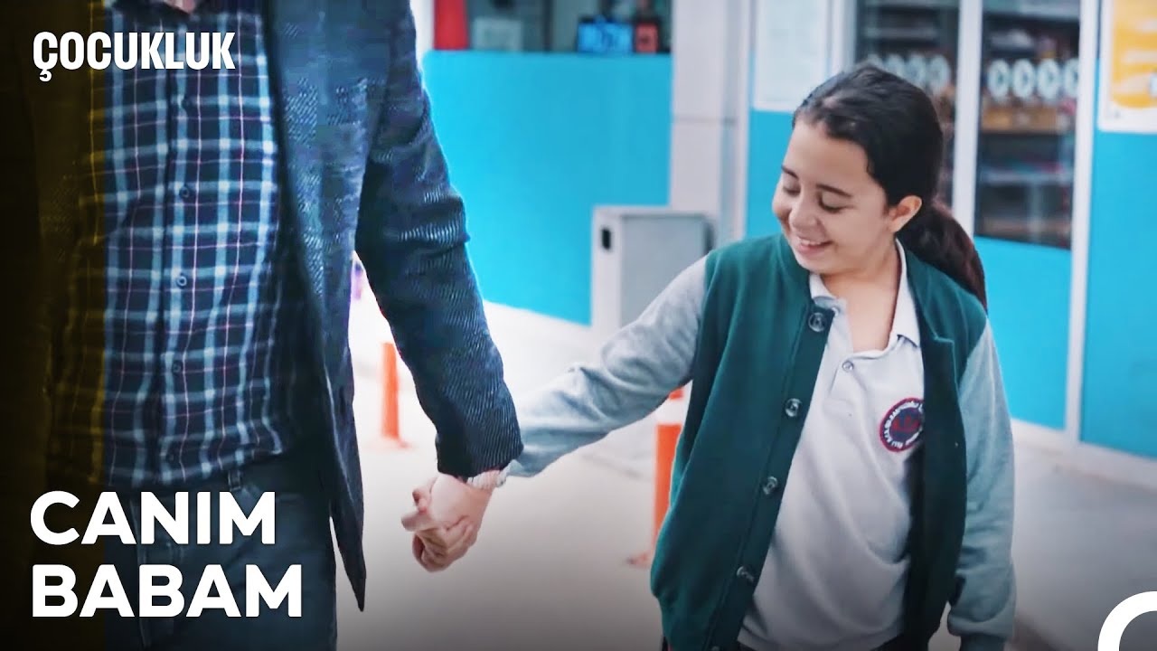 Mavi'nin Mahir sevgisi - Çocukluk